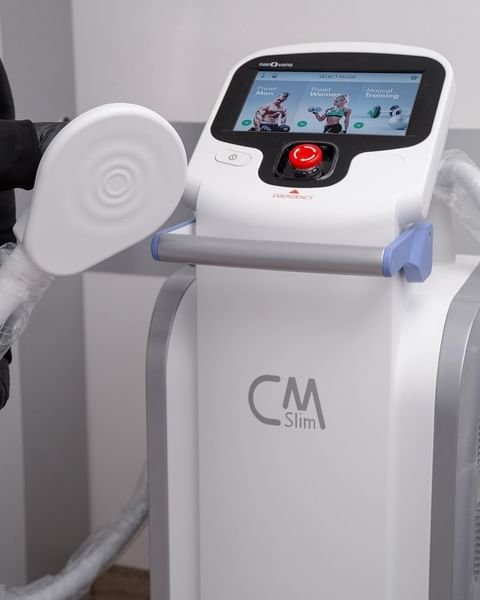 CM Slim Body Contouring - Aesthetics Medical Laser