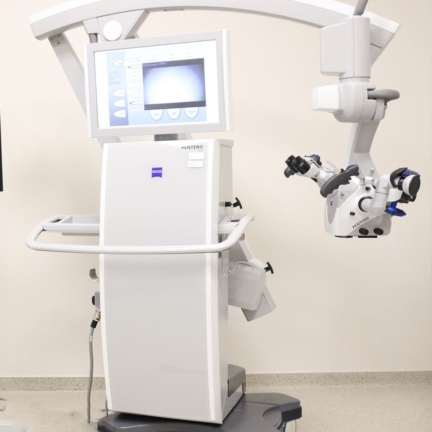 Zeiss OPMI Pentero 900 - Aesthetics Medical Laser